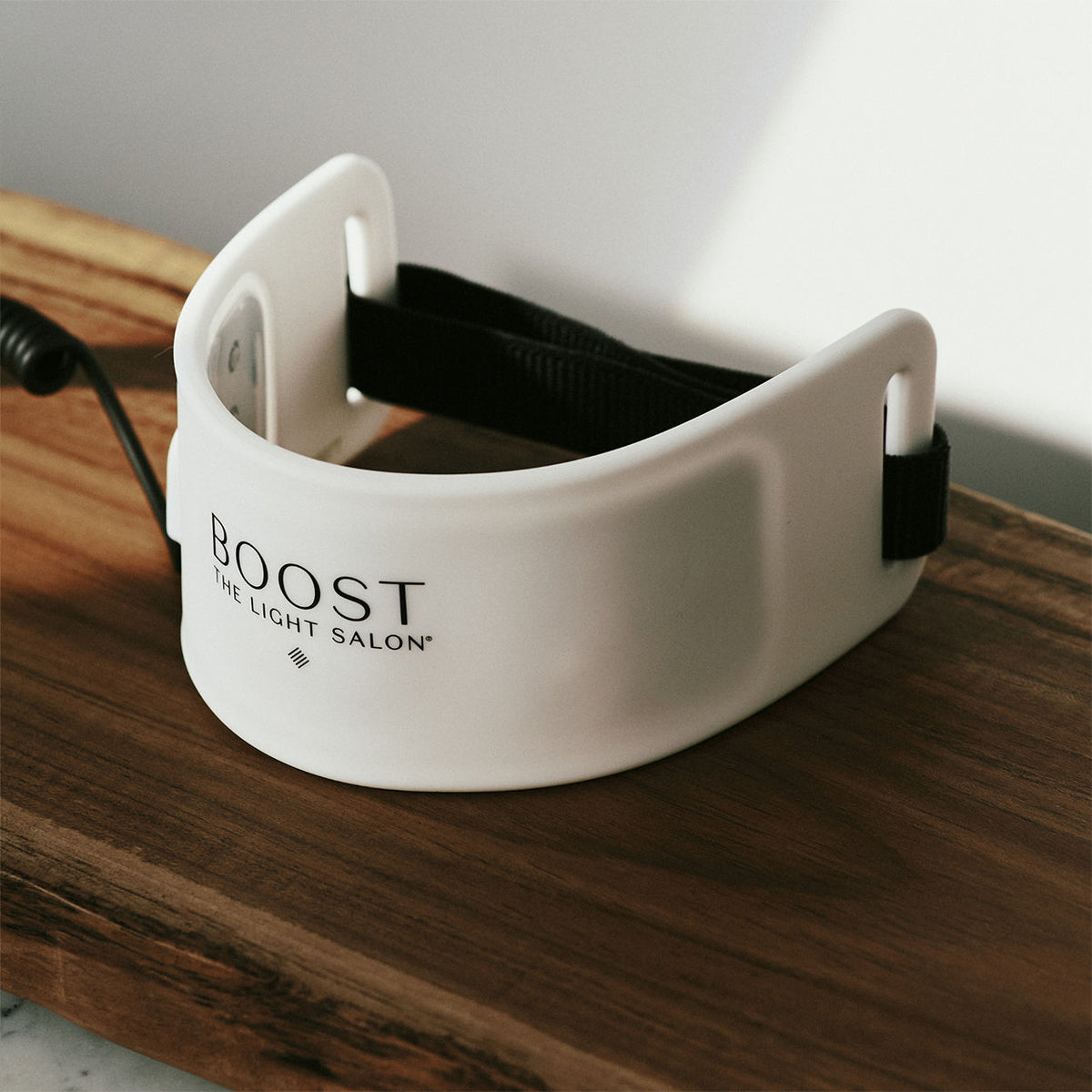 The Light Salon Boost LED Collar – The Light Salon – bluemercury