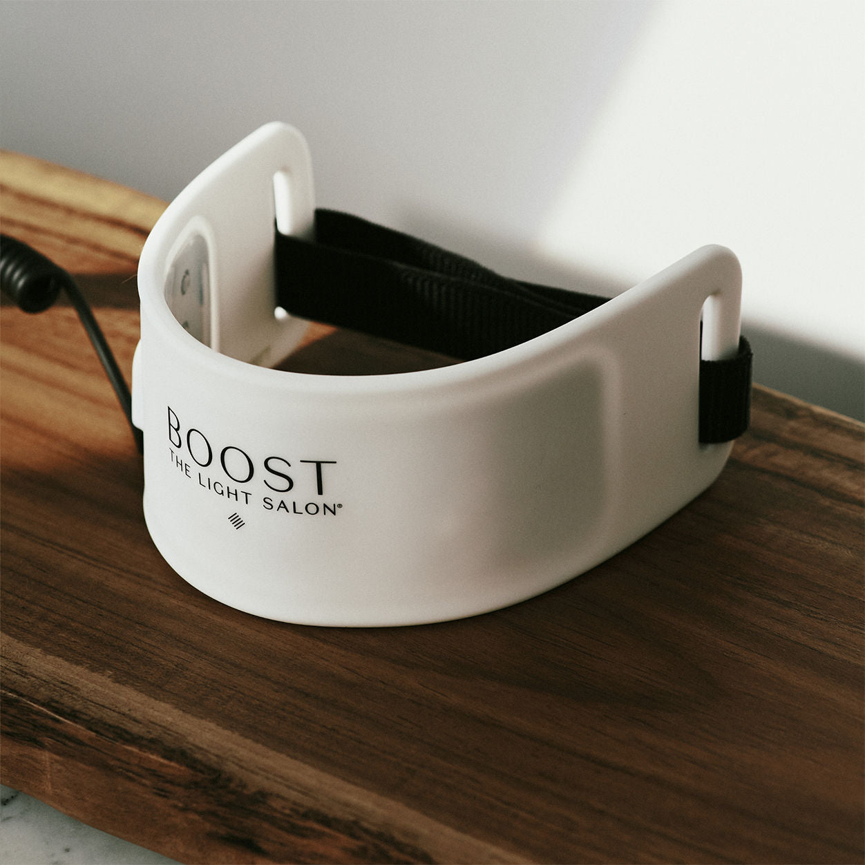 The Light Salon Boost LED Collar – The Light Salon – bluemercury